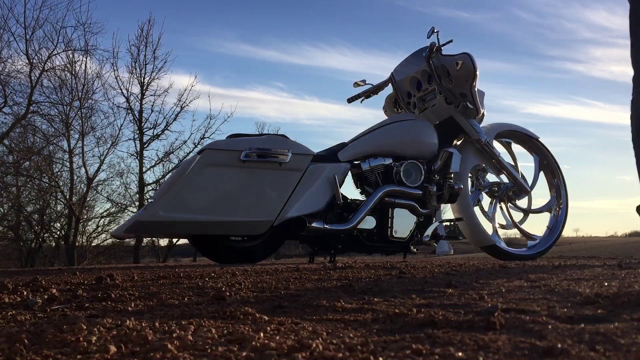 Street Glide Turbo Sound - YouTube