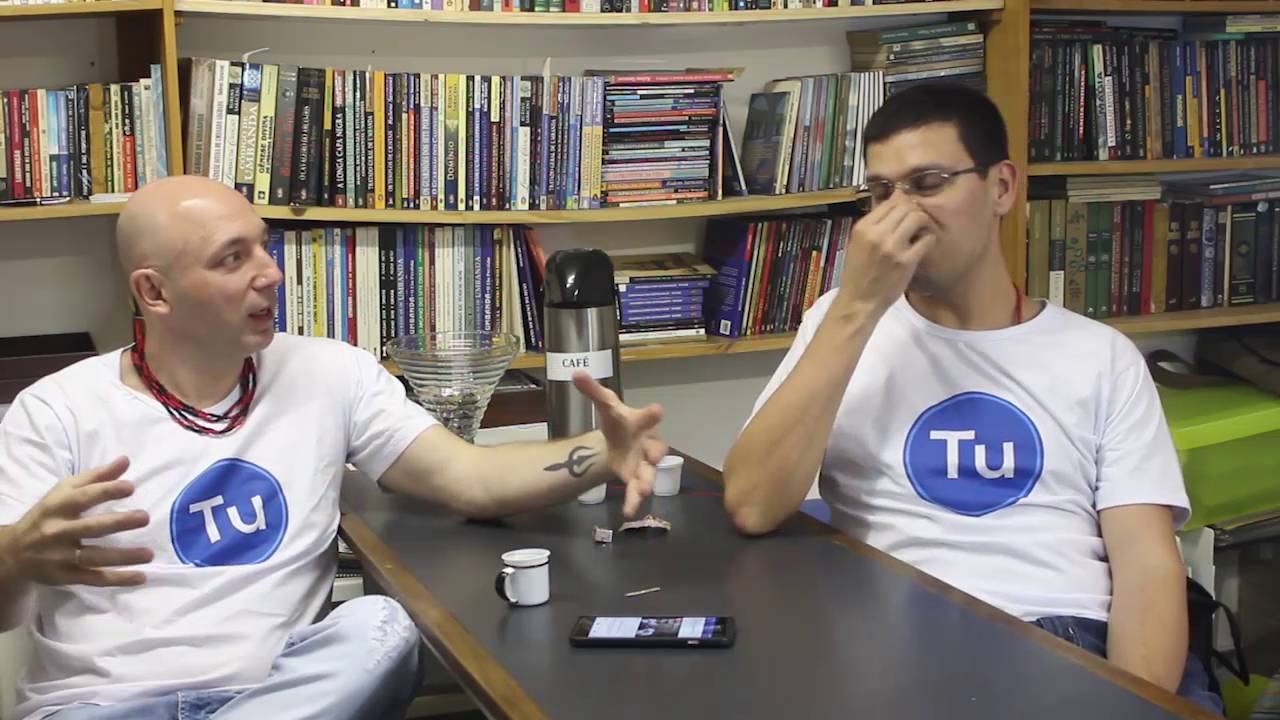 Umbanda, minha vida! Dirigente Espiritual Rodrigo Queiroz - YouTube