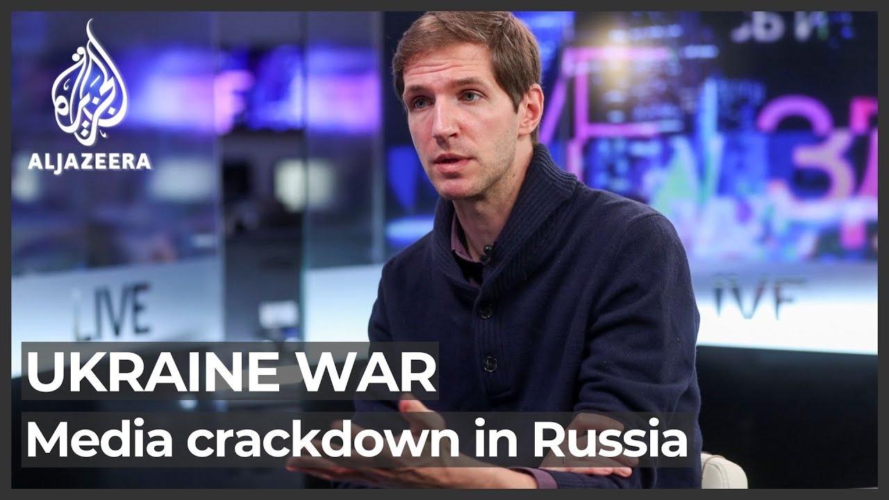 Russian independent TV boss flees Moscow over media crackdown - YouTube