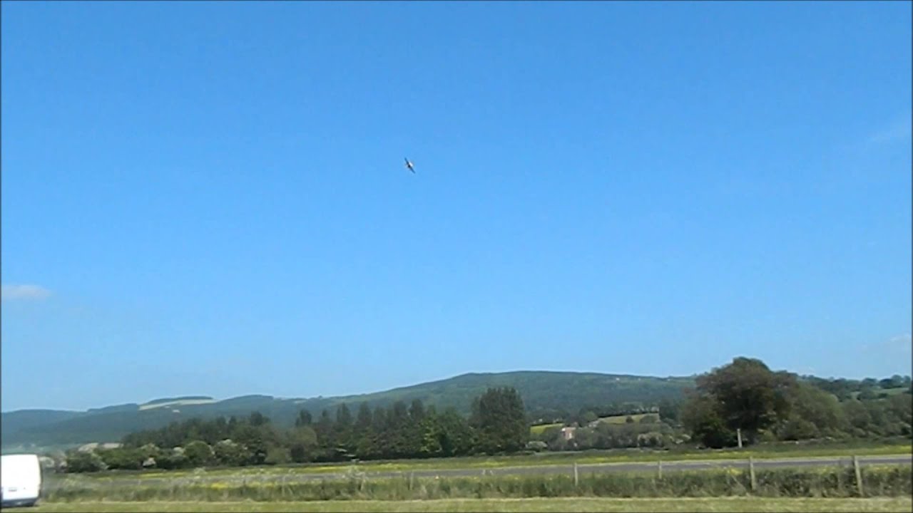 welshpool air show,Avro Vulcan XH558 - YouTube
