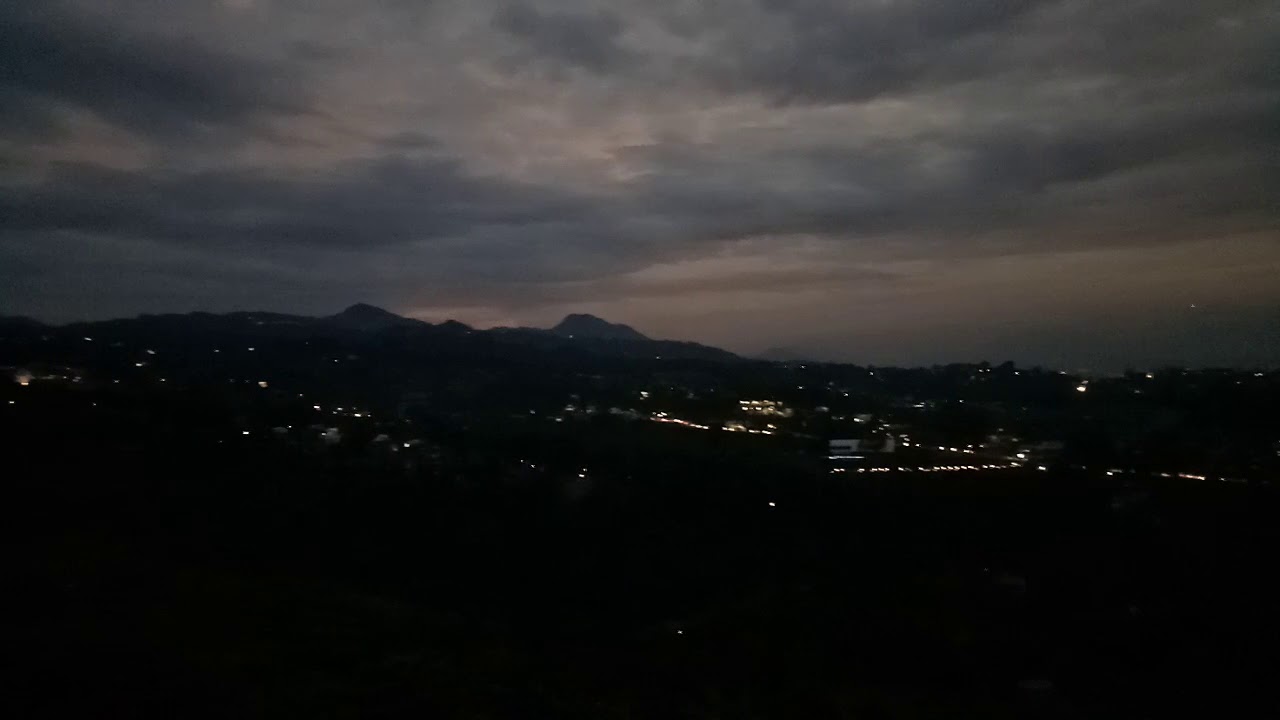 Senja di Kota Bandung - YouTube