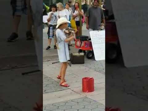 Anak kecil jago main biola lagu despasito