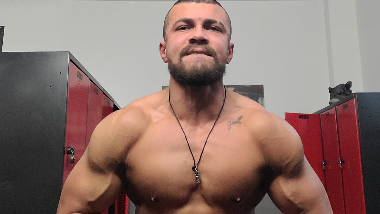 Bodybuilding Transformation - YouTube