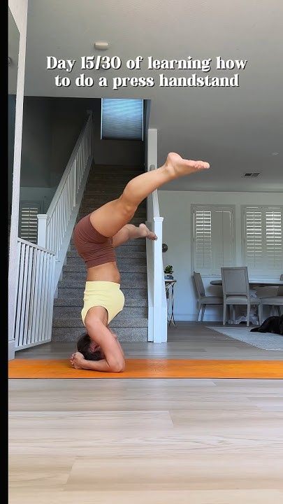 Day 15/30 of learning how to do a press handstand - YouTube