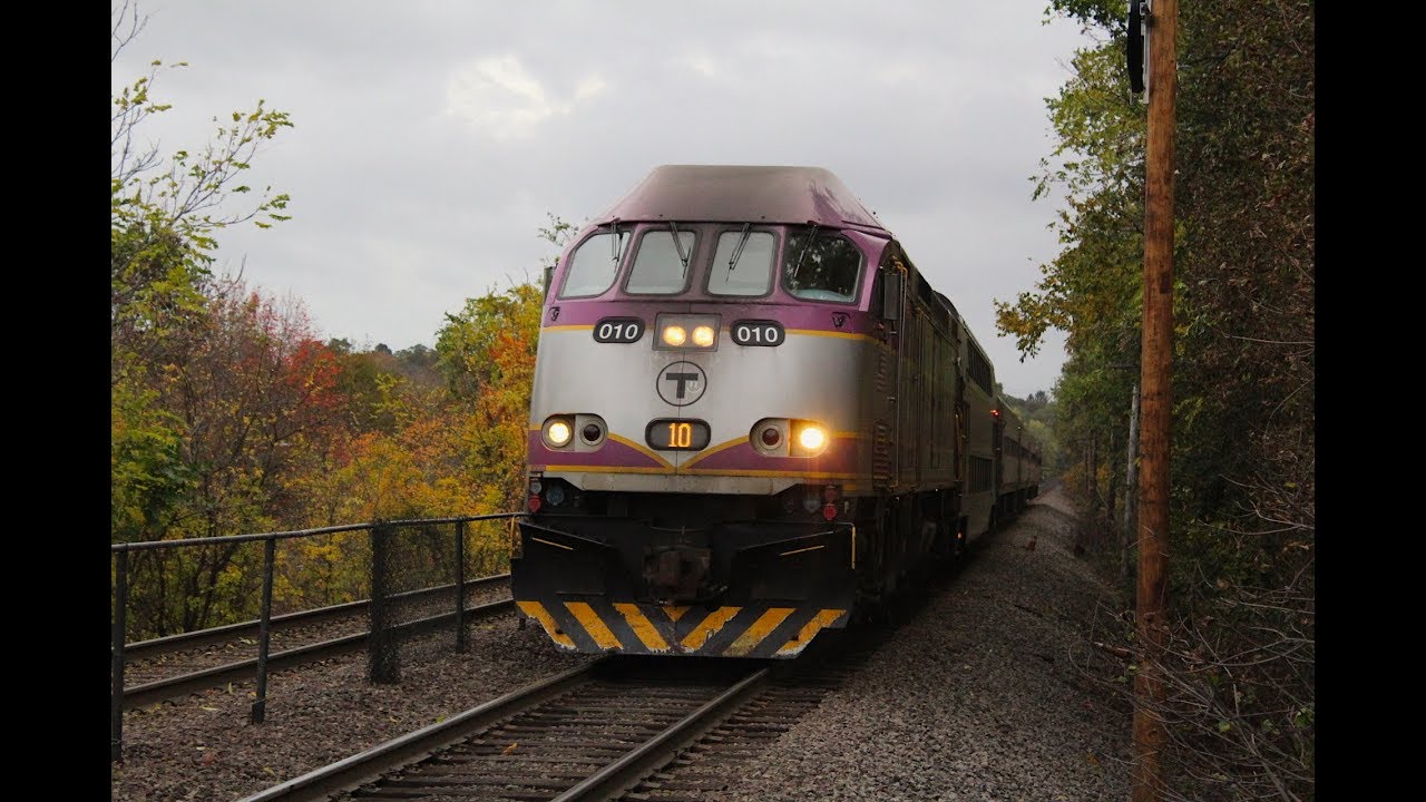 MBTA MP36PH-3C 010 during evening rush hour - YouTube