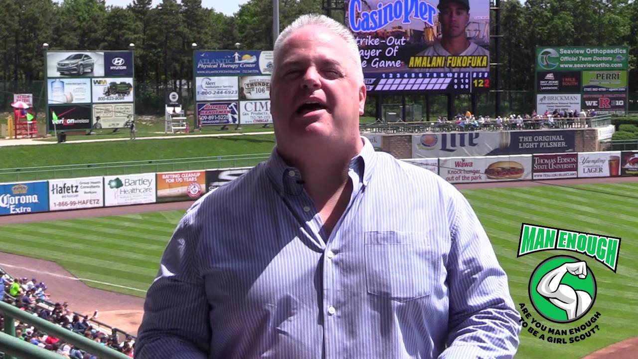 Dan Turi is Man Enough to be a Girl Scout - YouTube