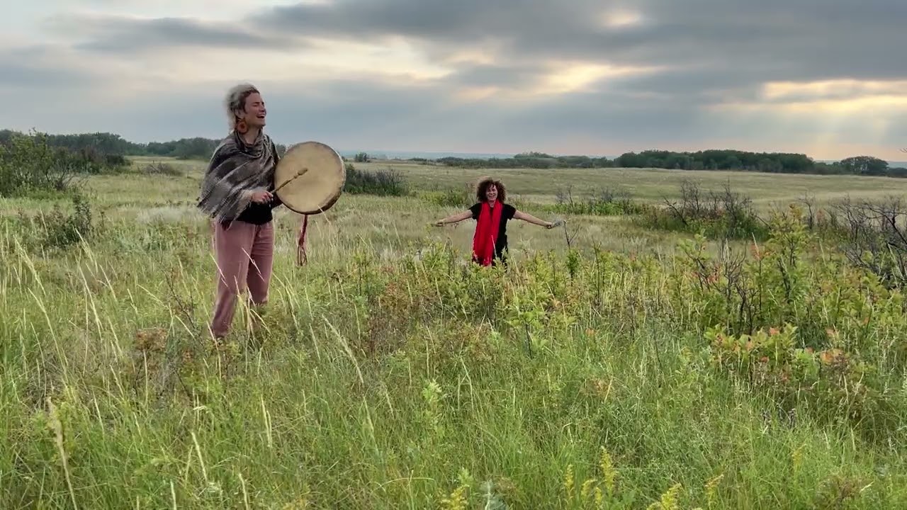 nêhiyawêwin kakisimow - Cree language prayer song - YouTube