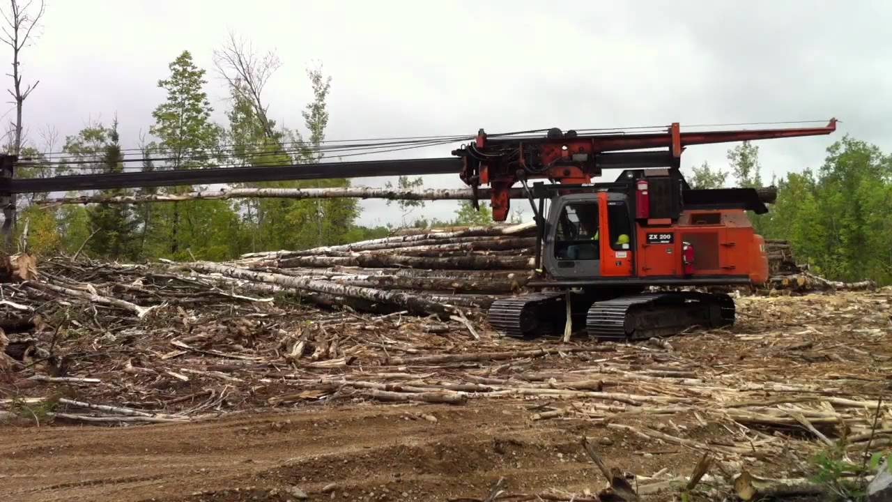 Hitachi 200 with ProPac - YouTube