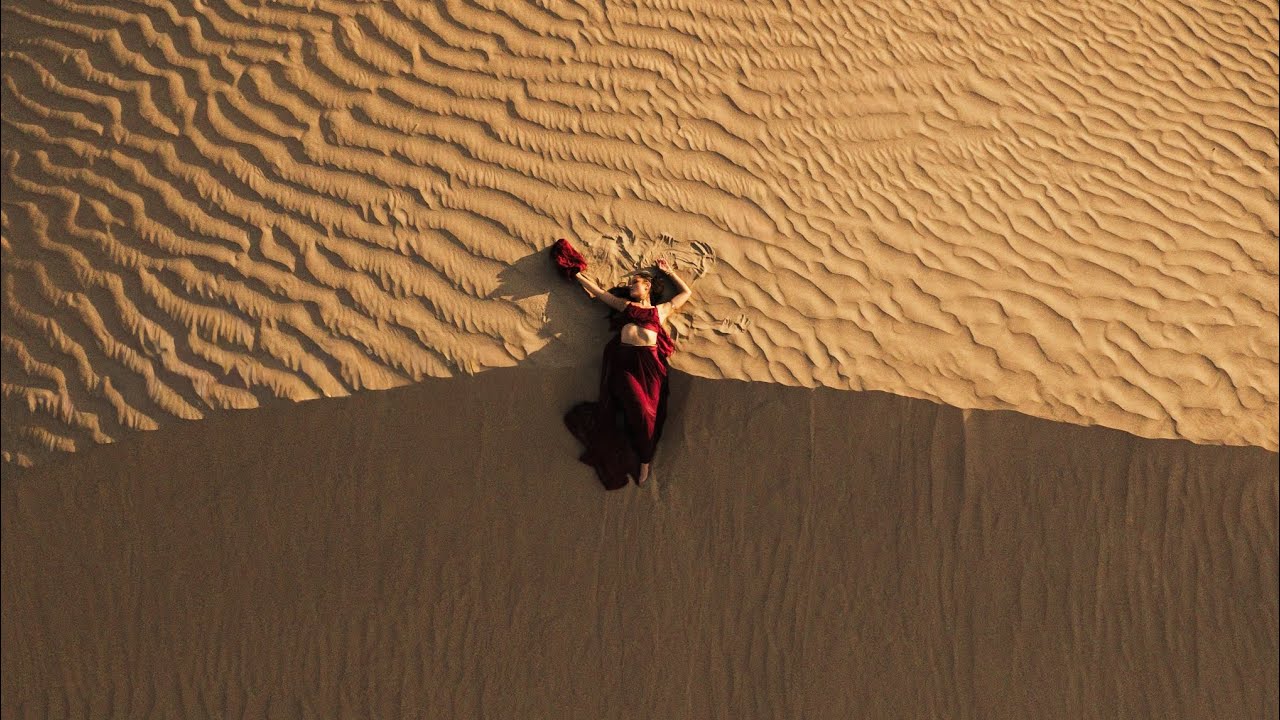 Jessica Baio - ferrari (official lyric video) - YouTube