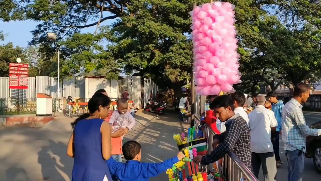 Streets of Mysore | Travel Video | Insanebackpacker.com - YouTube