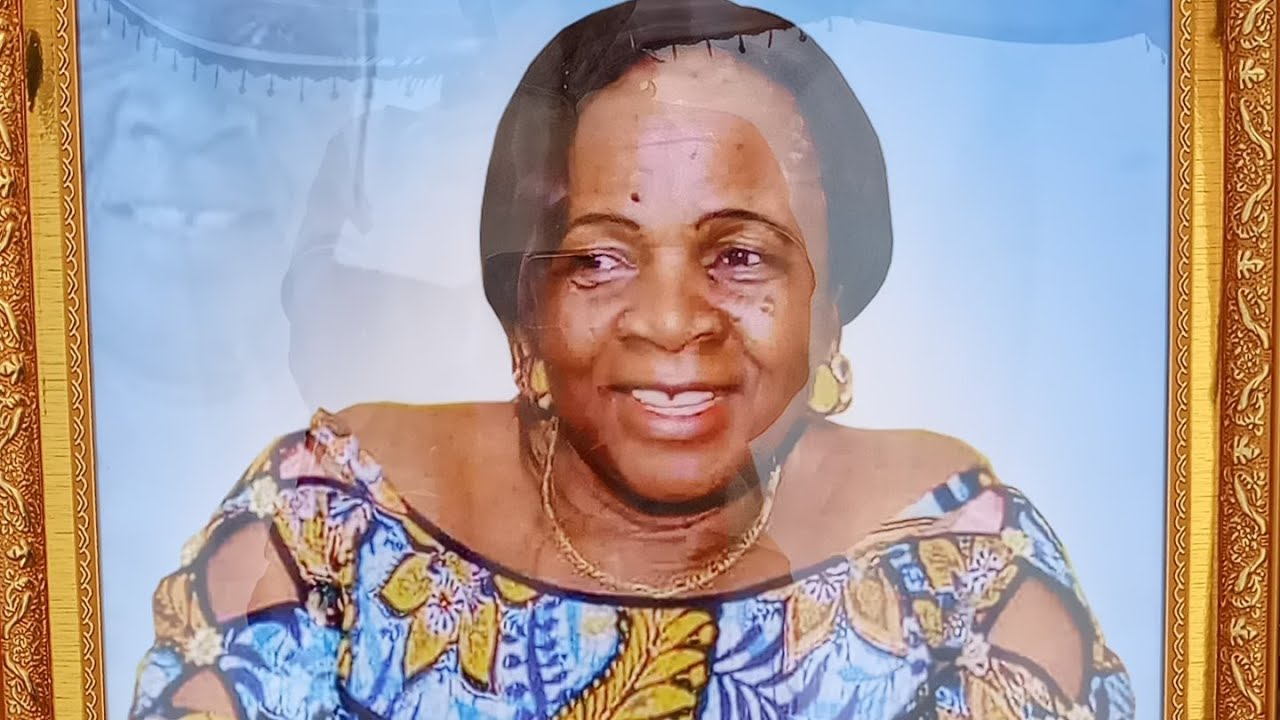 ENTERREMENT DE MAMAN ANNE - YouTube