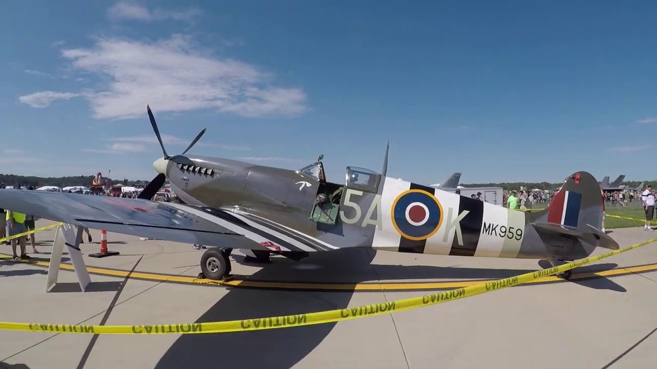 Warbird Walkaround #8-Supermarine Spitfire Mk. IX-2019 Spirit Of St ...