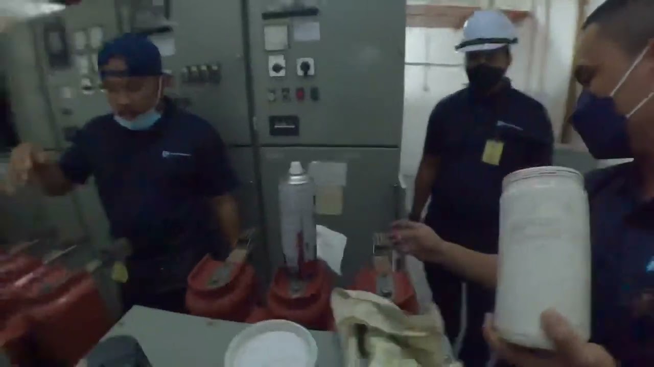 Tamco 11kv VCB (vacuum circuit breaker) - YouTube