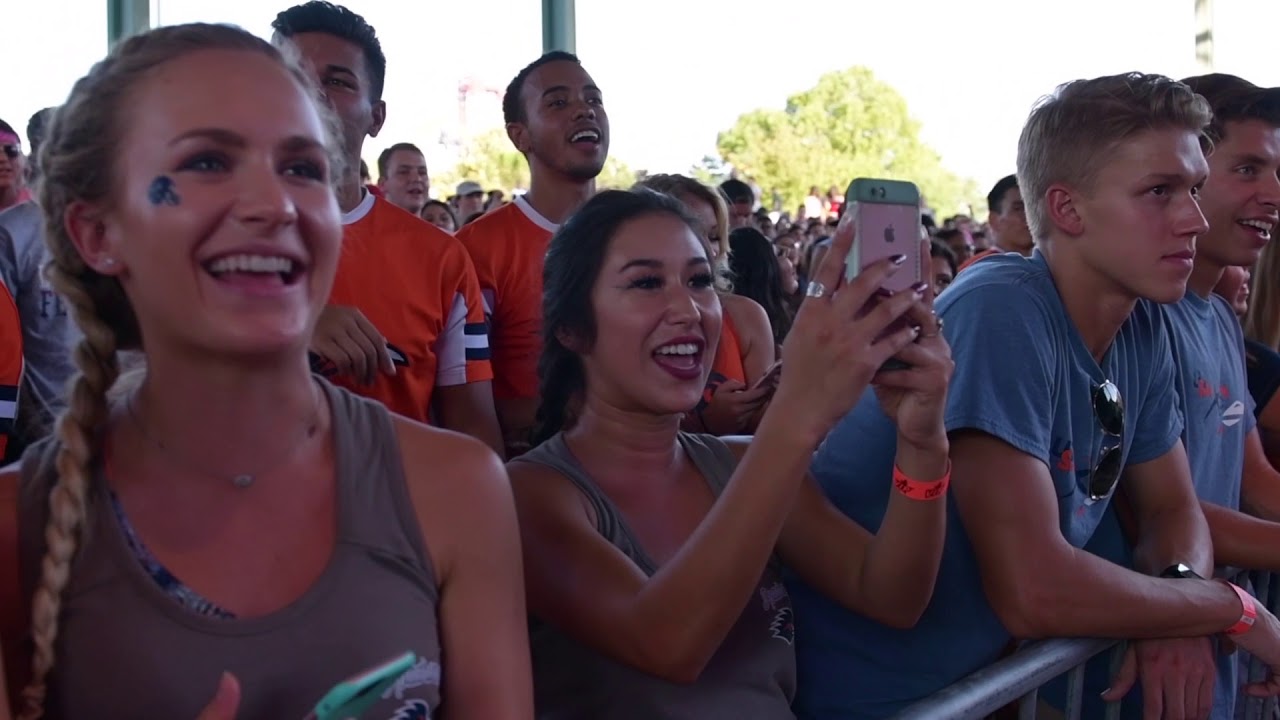 Howdy Rowdy Bash 2018 - YouTube