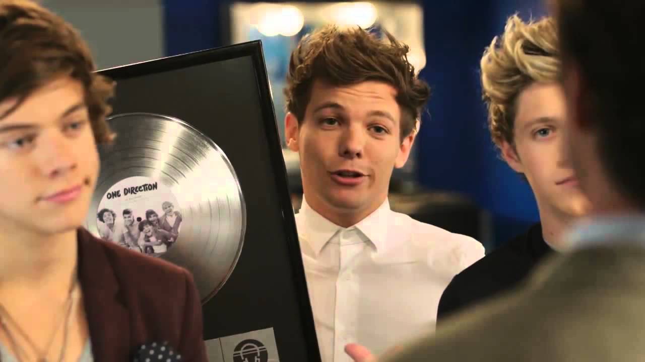 One Direction and Drew Brees - Bloopers Complete on Commercial Pepsi ...