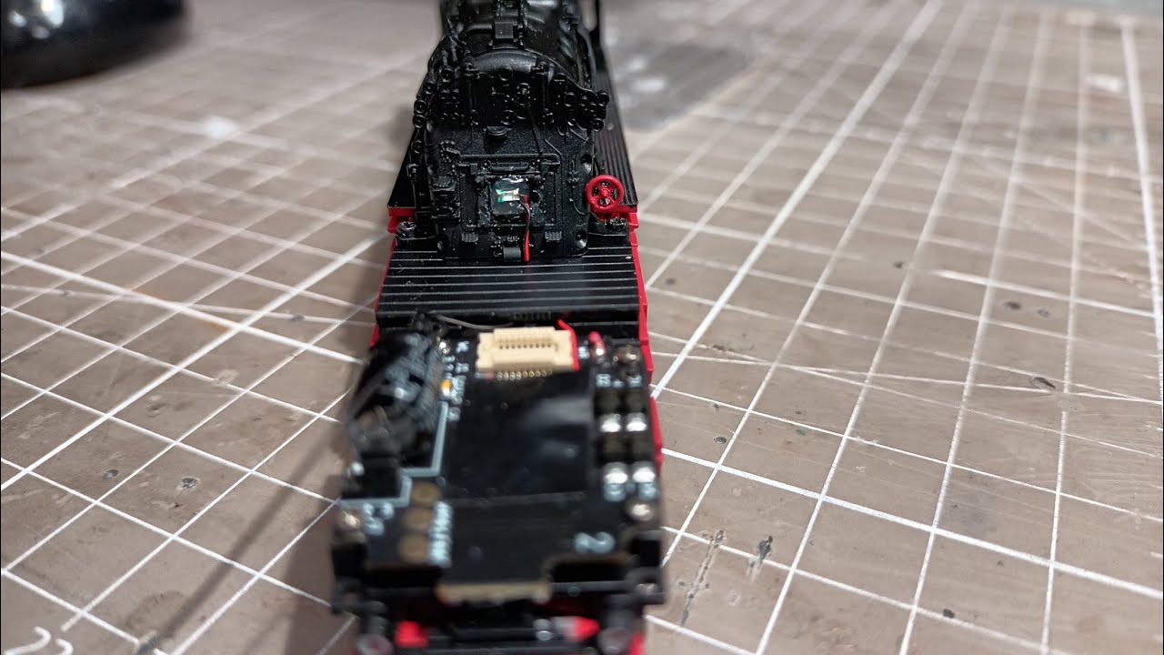 Piko TT BR62 Teil II Klappe die II Die Fusion mit dem ESU Loksound5 ...