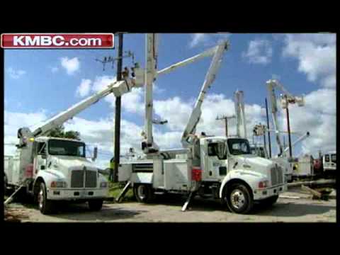 Crews Work To Restore Services In Sedalia