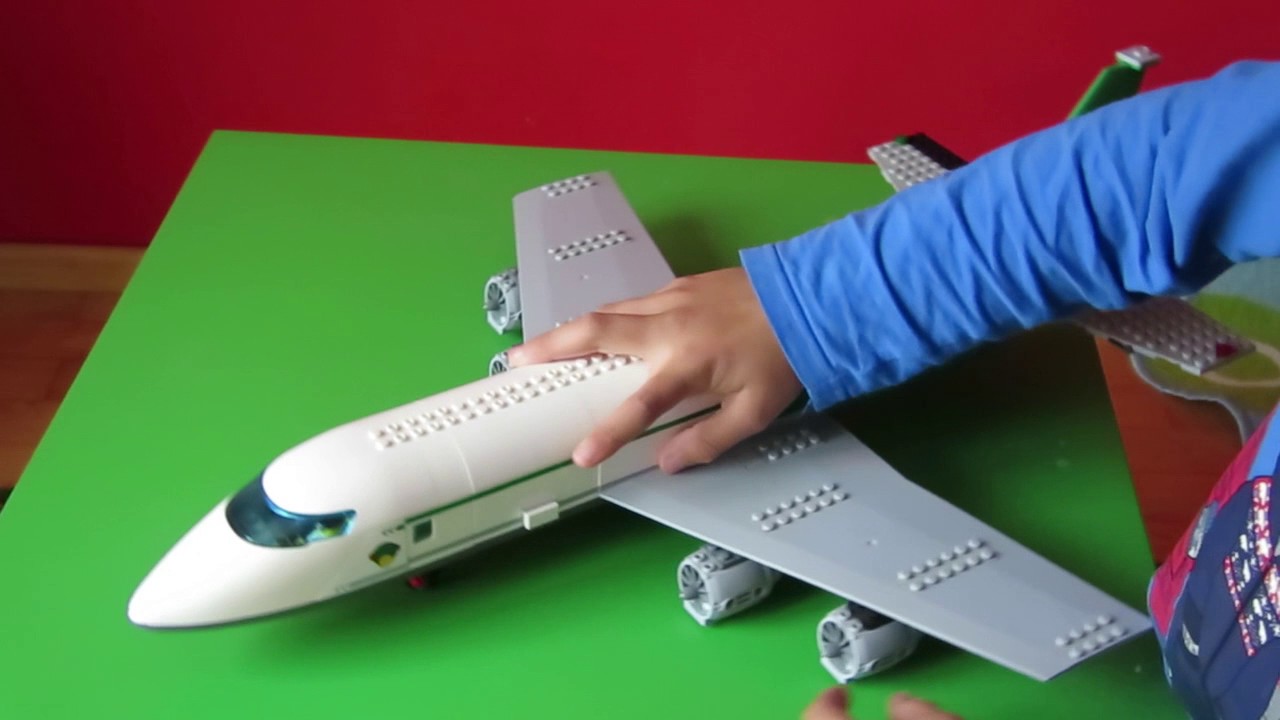 Lego - jase _ custom cargo plane - YouTube