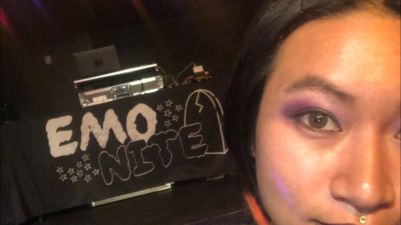 Open Stage With Travis Clark of We The Kings Show of a Lifetime Emo ...