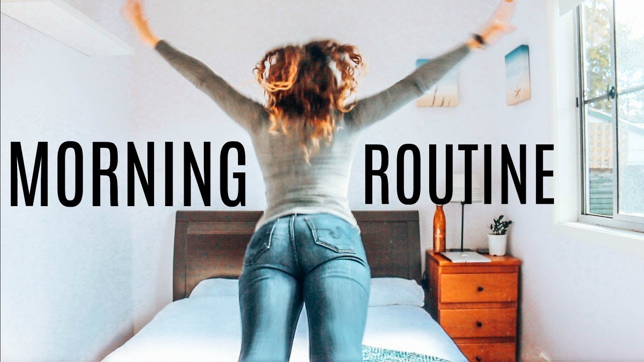 MINIMALIST MORNING ROUTINE 2018 ☀️ - YouTube