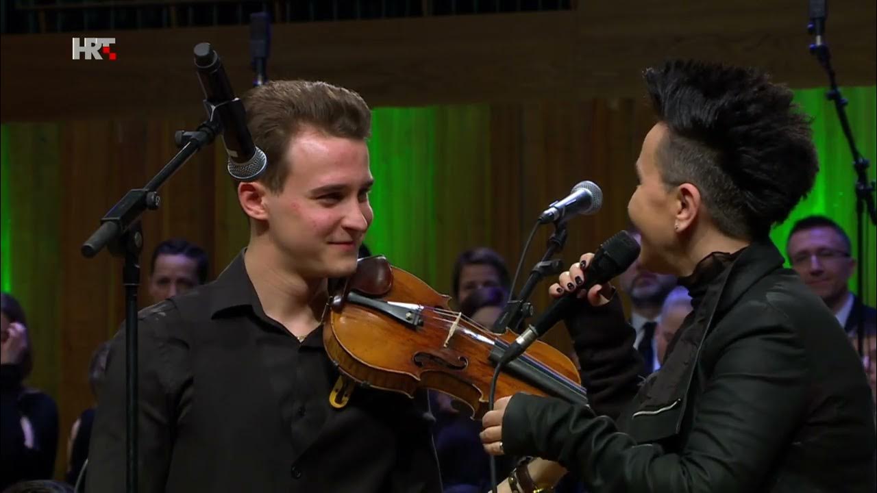 Hrvatski tamburaški orkestar i Amira Medunjanin - Kraj tanana šadrvana - YouTube