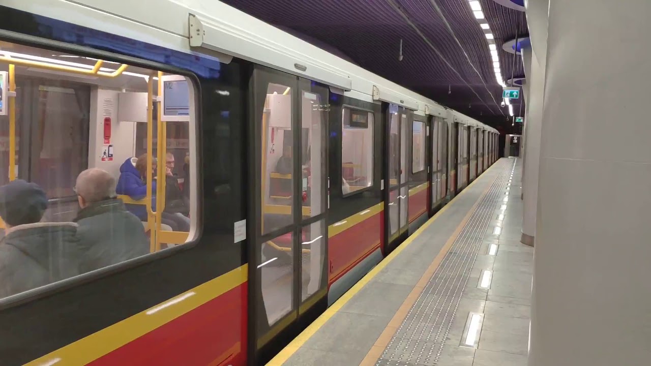 Warsaw Metro (Line M2) | 华沙地铁站（M2线）| Варшавское метро (Линия М2) - YouTube