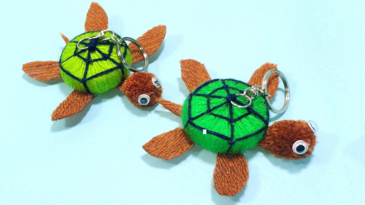 Super idea to make a turtle keychain 🐢 from plastic bottle caps and woolen thread - YouTube