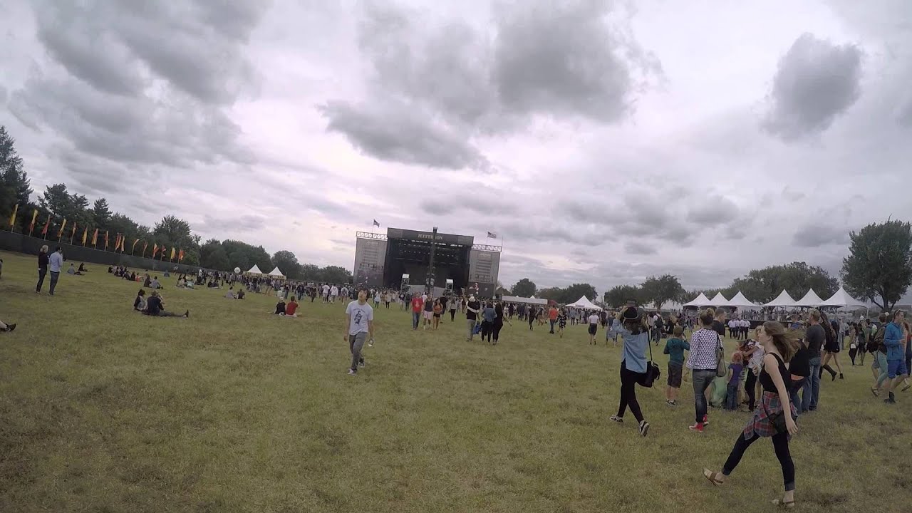 Wale performing at Landmark Music Festival - YouTube