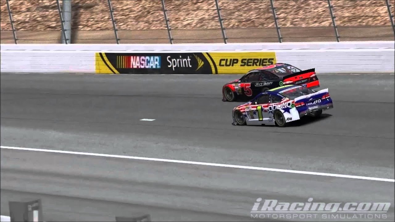 Battle with top iracing driver - YouTube