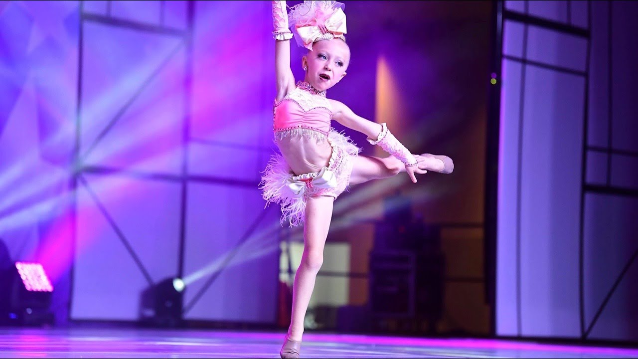 Brynlee Larson- Diamonds (Recompeting in the Best of the Best) - YouTube