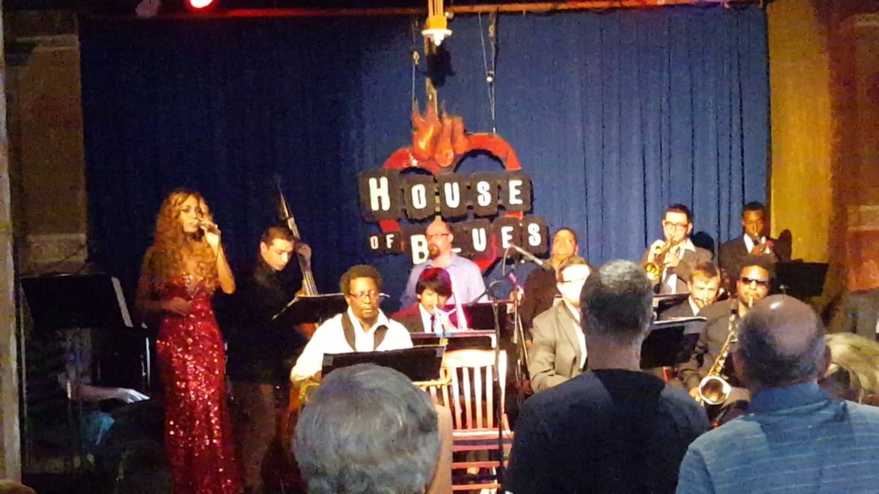 Whitney Houston's Star Spangled Banner by Shilah Phillips - YouTube