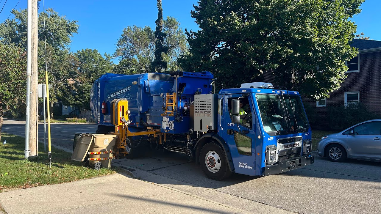 Wisconsin’s first electric garbage truck-Madison Mack LR Labrie ...