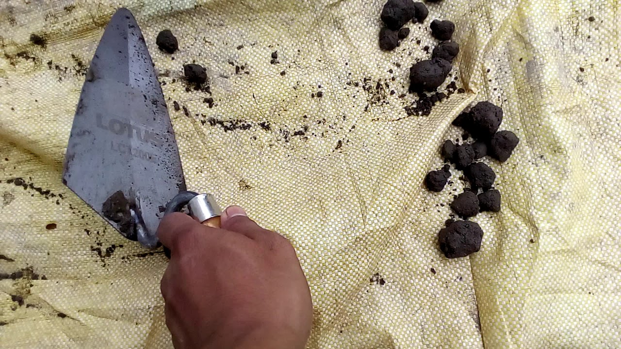 Making a concrete coconut husk-fired cooking stove - YouTube