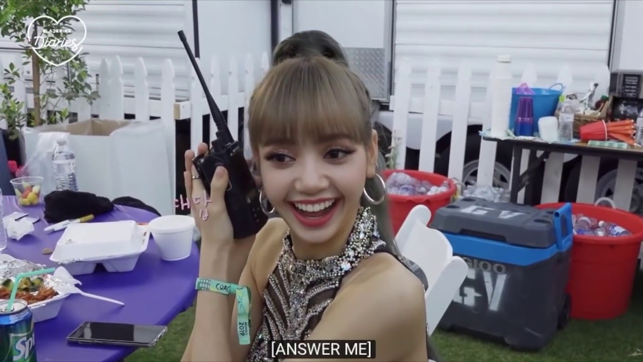 Blackpink lisa and frends 2019 - YouTube