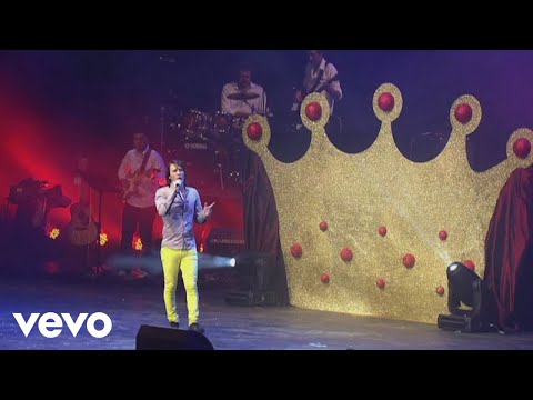Pierre Rossouw – Pierre Rossouw Medley (Live at Grand West Casino, Cape ...