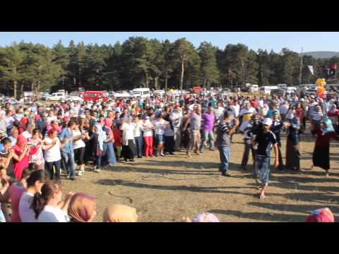 Tuğba KOÇ-Menderes KOÇ...ÜÇYOL MEYDANDÜZÜ YAYLA ŞENLİĞİ (Ahmet ÖZDAMAR)