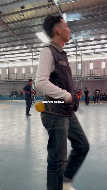 Jangan ngincar dong #gigs #mosh #moshpit #moshing #crowd #twostep #chaos #pogo #shorts - YouTube