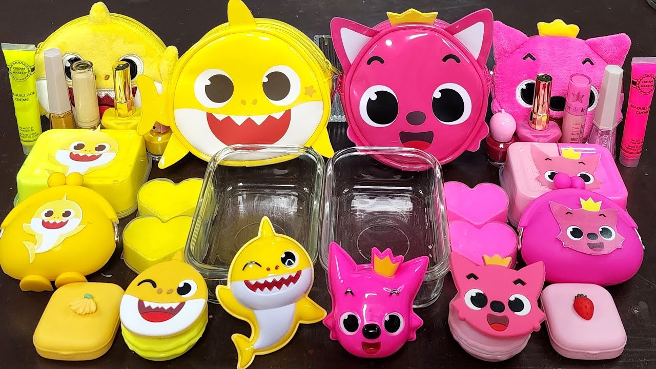 Baby Shark vs Pinkfong Slime Mixing Makeup,Parts, Glitter Into Slime ...
