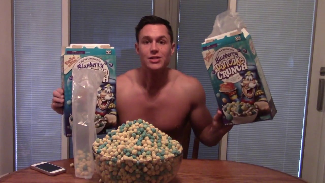 2 BOXES CAP'N CRUNCH'S BLUEBERRY PANCAKE CRUNCH - YouTube
