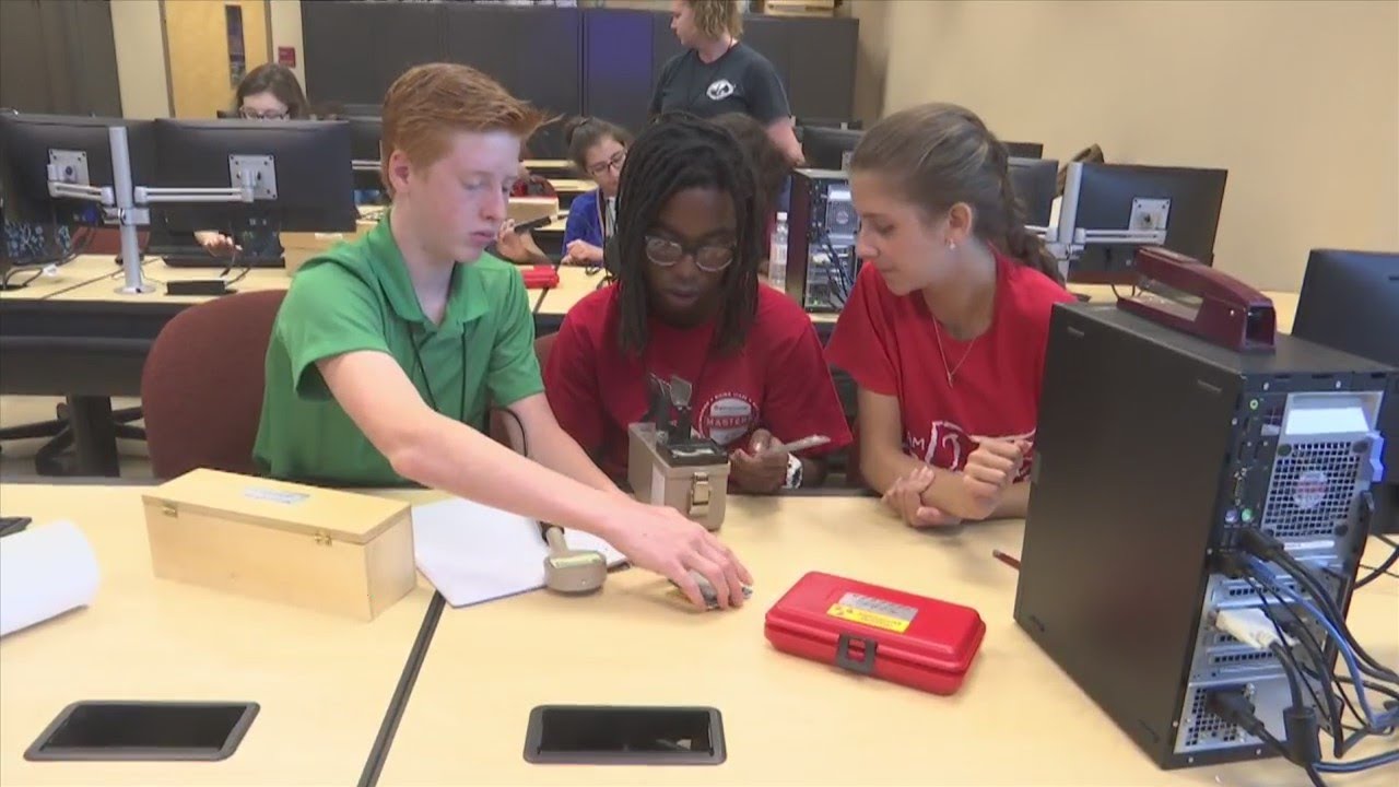 FSU/PC Hosts Physics Camp - YouTube