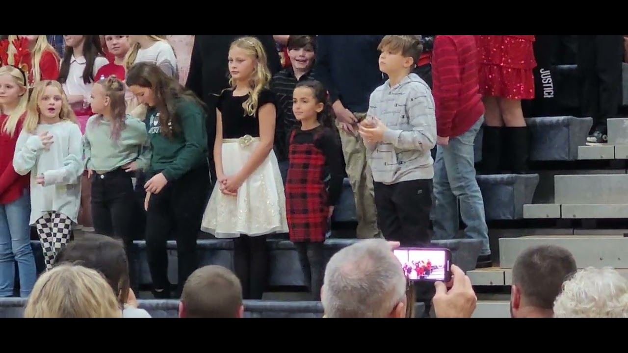 Riley Mae's Christmas program 2022 - YouTube