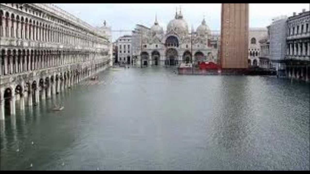 Venezia-AcquaAlta - Venice High-Water, Water-Tide - YouTube