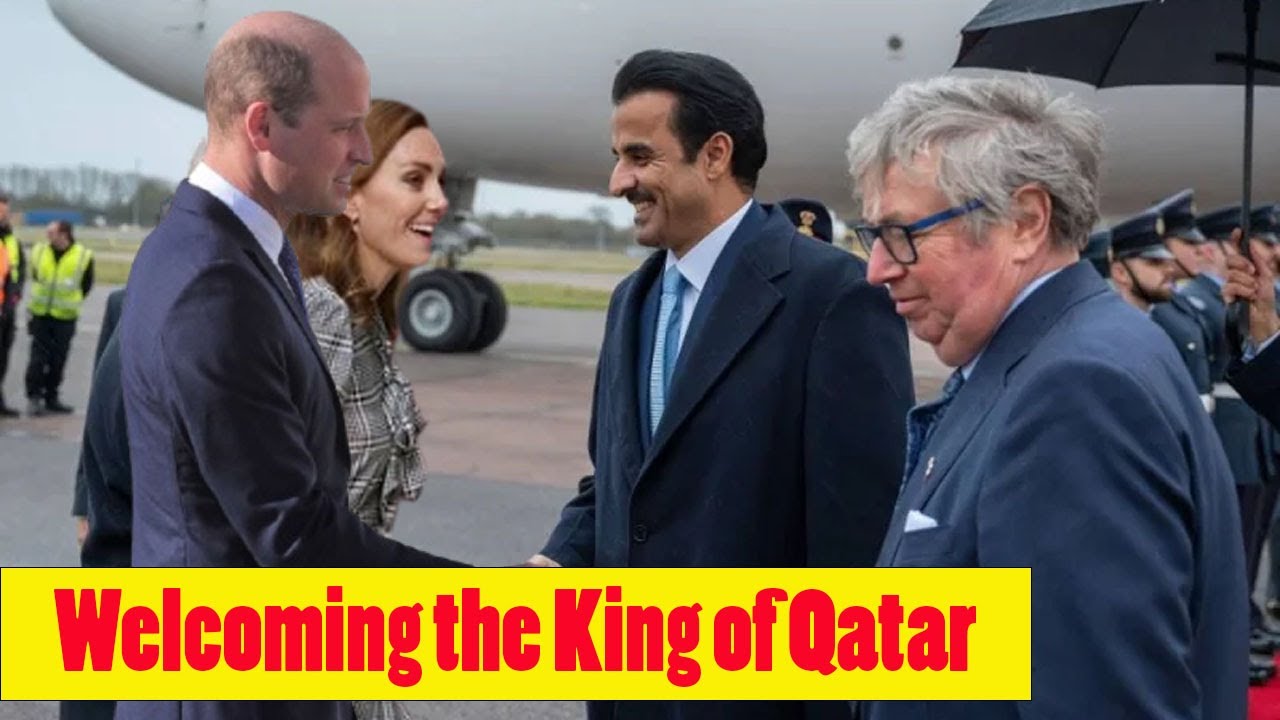 Prince William and princess Kate welcome the King and Queen of Qatar to ...
