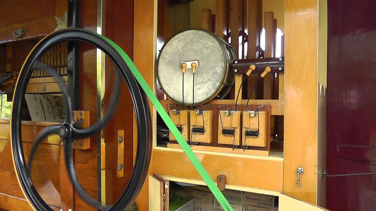 Barrel organ at there Keukenhof April 16 2012 - YouTube