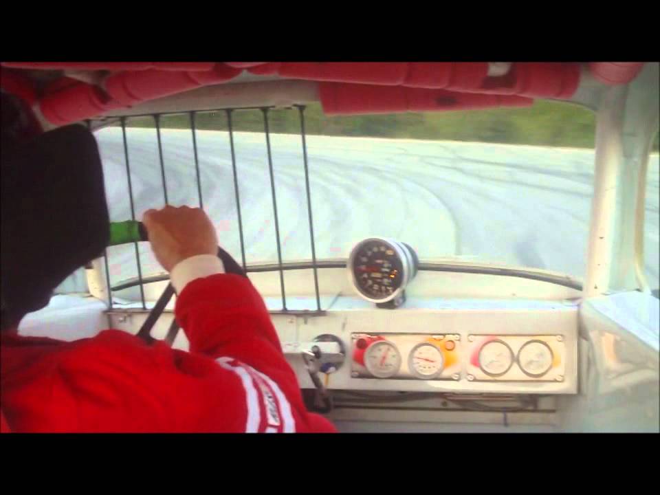 johnny watermelon capital speedway skeeter car 5 14 11 - YouTube