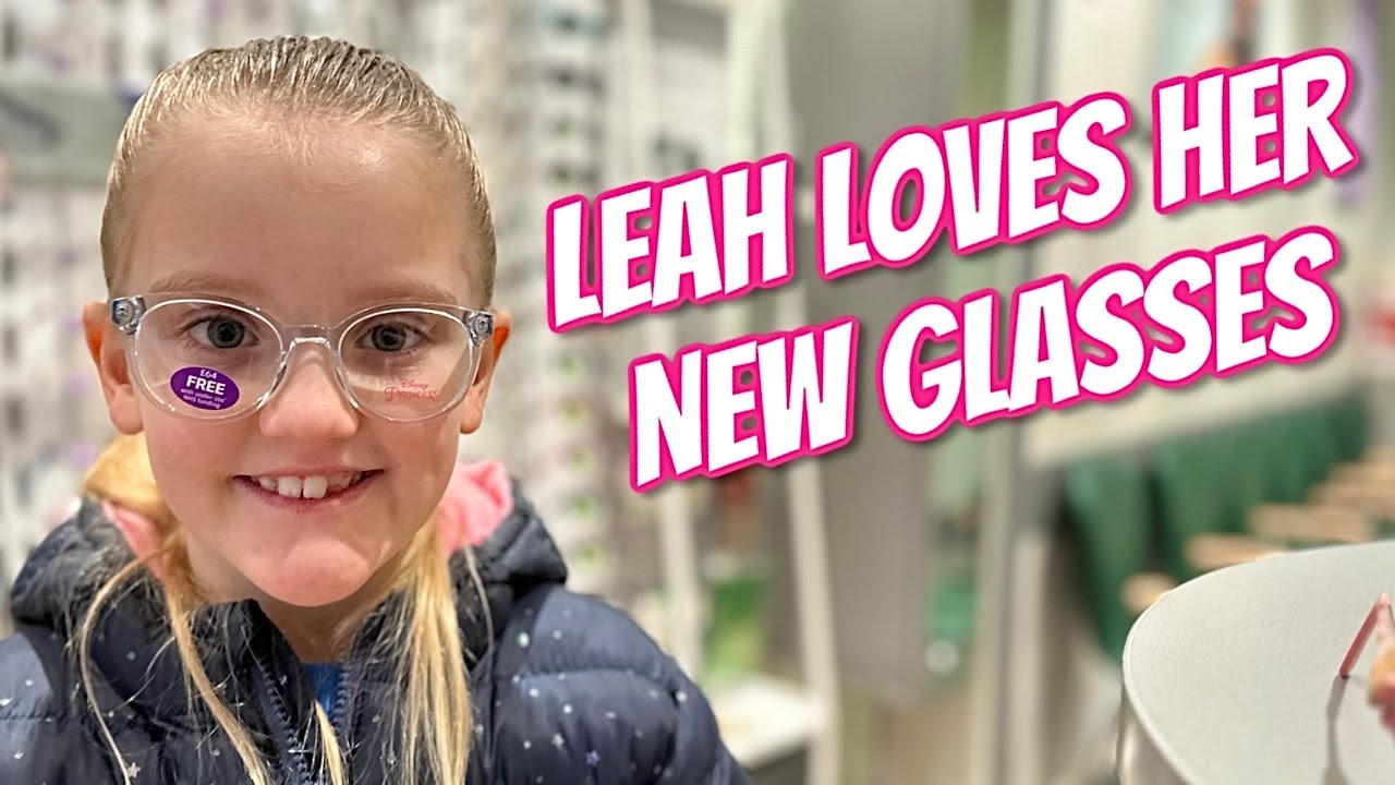 LEAH LOVES HER NEW GLASSES | WE POP TO THE OPTICIANS | FRIDAY VIBES ...