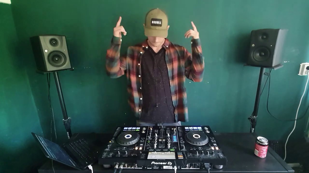 Crave To Rave - Episode 01 - YouTube