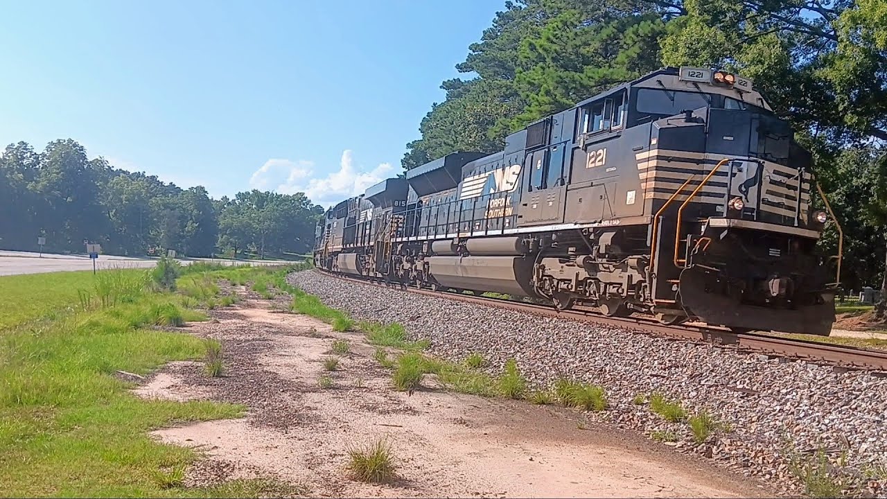 NS 1221 SD70ACE leads NS 15R at Woodward SC on the NS R line - YouTube