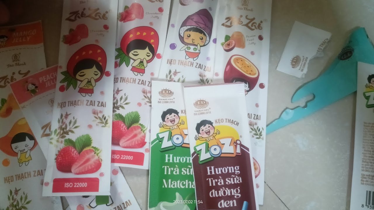 Ăn kẹo thạch Zin zin, zozi dai giòn nào! - YouTube