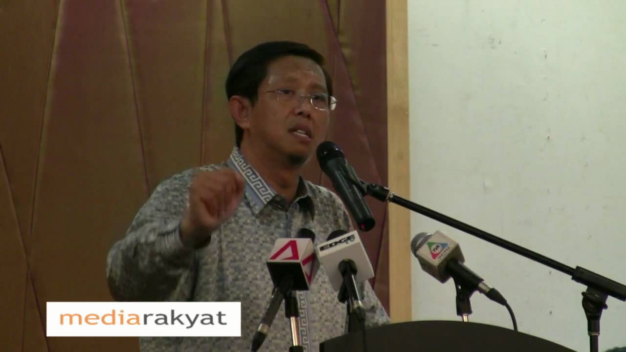 From 513 to 1Malaysia: Datuk Seri Mohd Nizar (Part 2) - YouTube